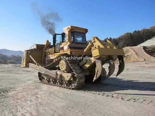 Caterpillar D9R buldožer