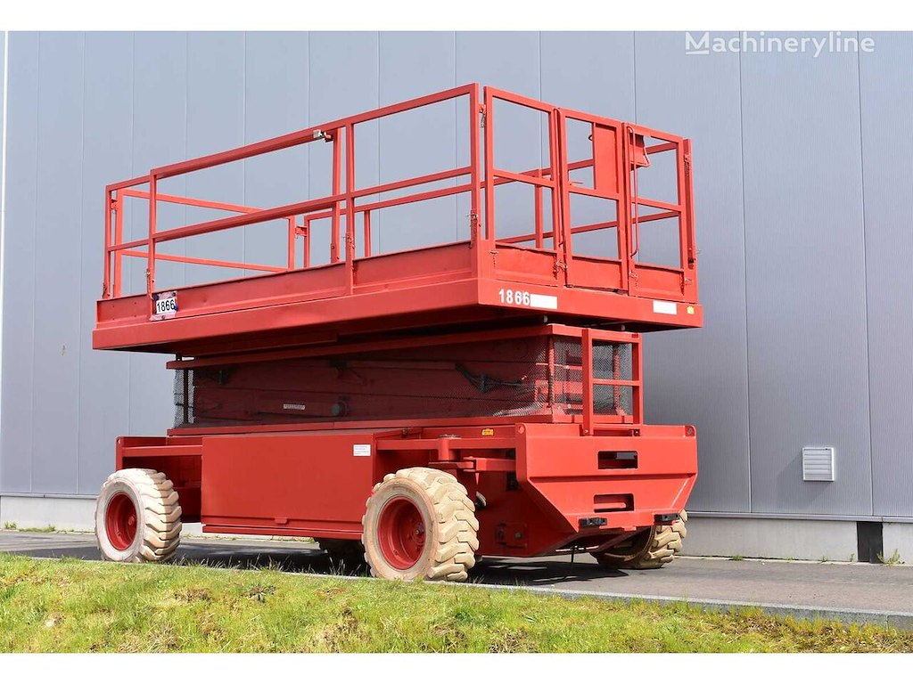 Prodaje se Holland Lift Monostar Q-135EL24 makazastu platformu na aukciji