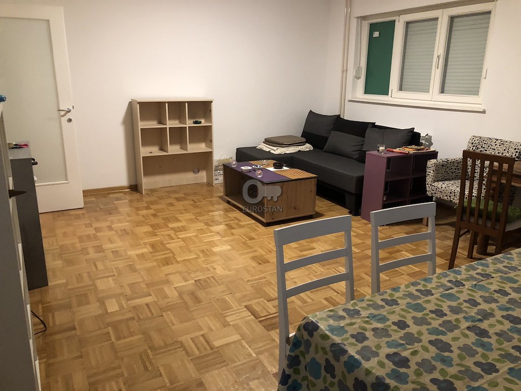 Dušana Mađarčića Korčagina 2.deo Zemun Polje ID#42869 370 €