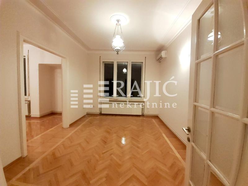 Centar,Kapetan Mišina57m2,2.5- renoviran #2784 950 €