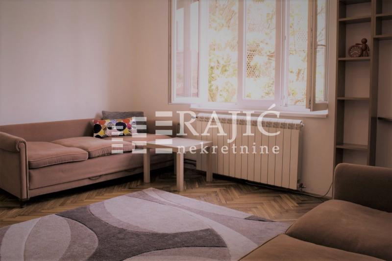 Zvezdara,Laze Dokića(Slavujev Venac),68m2,2.5-svetao #3179 700 €