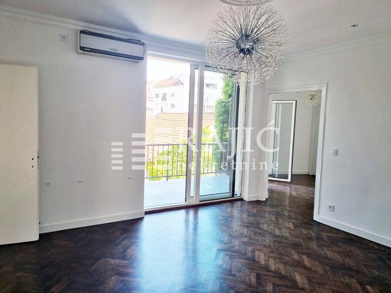 Izdat!Vračar,Kalenić,112m2,3.0+terasa #3887 1.750 €