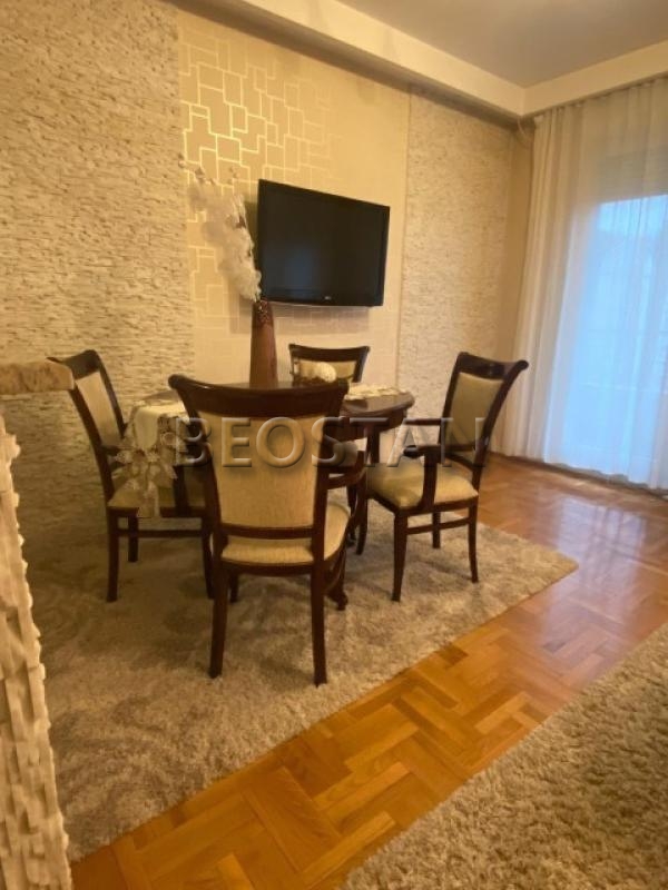 Centar - Zvezdara #1059933 750 €