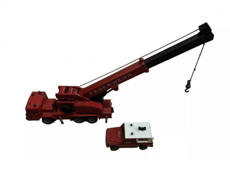 Siku 2914 Mobile Crane + 1044 Mercedes-Benz 280 GE G