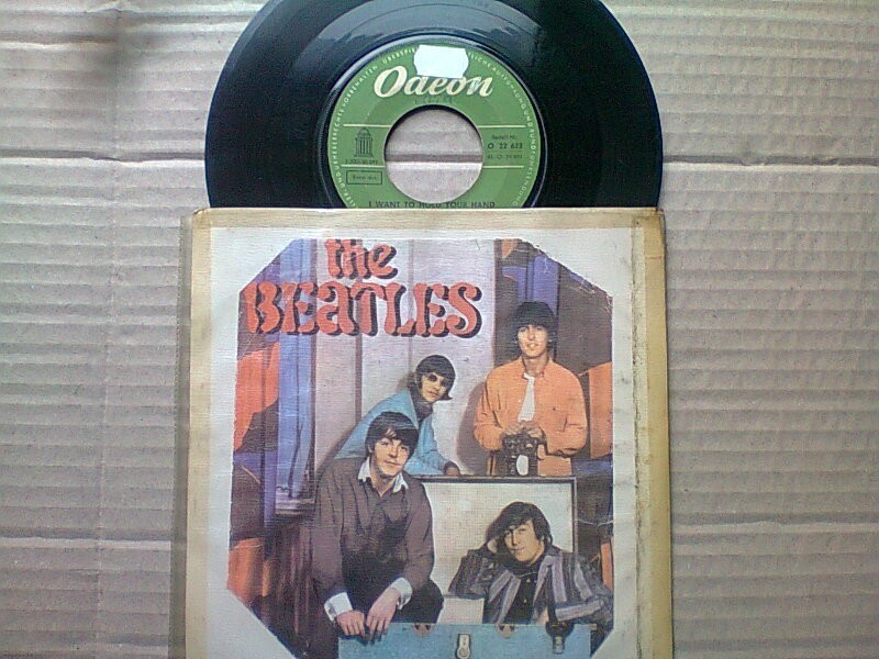 The Beatles - Roll Over Beethoven