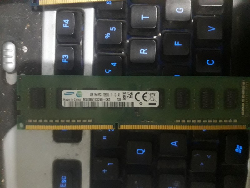 Samsung 4gb ddr3 1600mhz