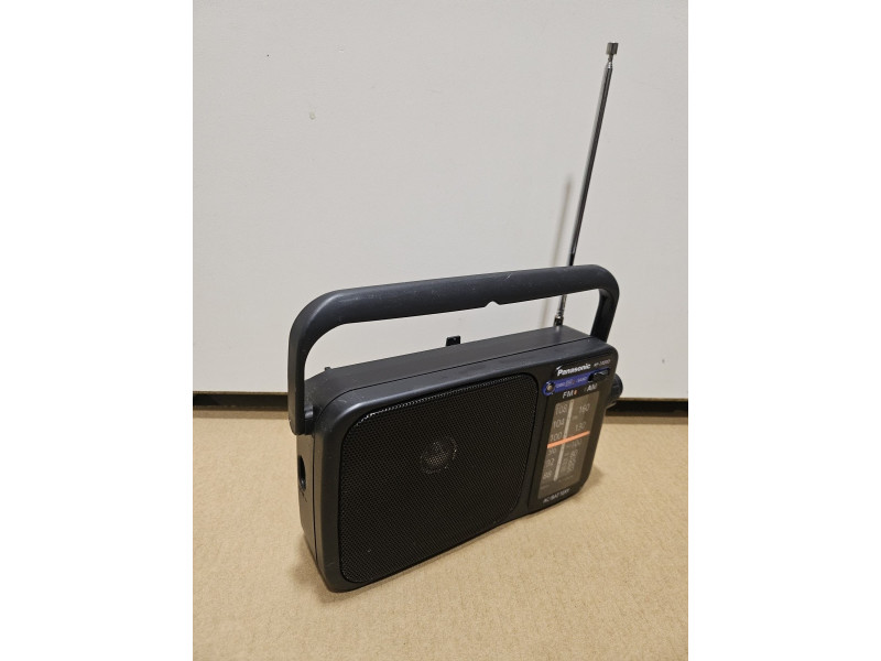 Radio PANASONIC,model RF-2400D