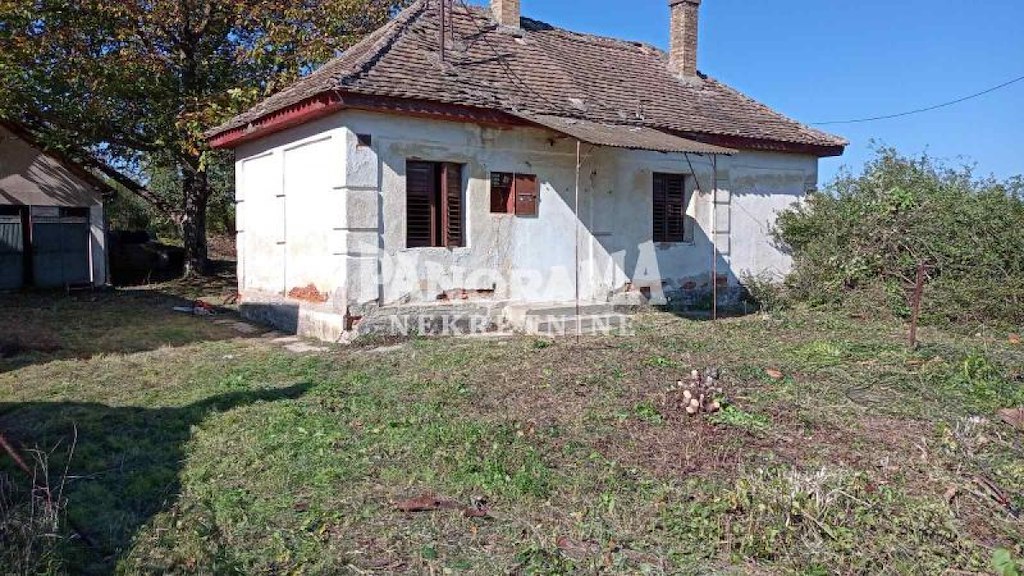 Stepojevac(Leskovec), kuća na 12 ari placa ID#3162