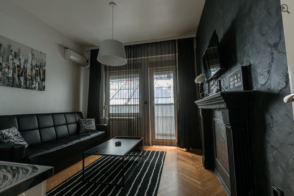 NOVI SAD - CENTAR - 38. 00 m2