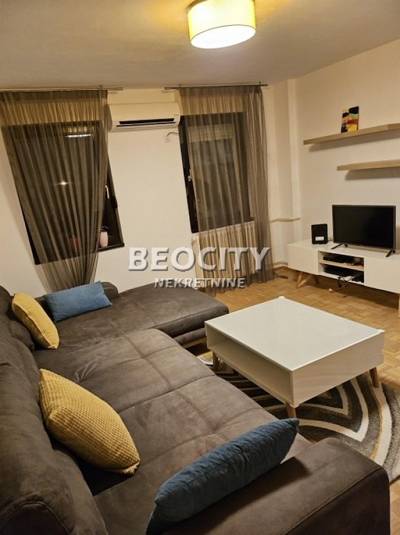 Novi Sad, Liman 3, Narodnog Fronta, 2. 0, 55m2, 600EUR