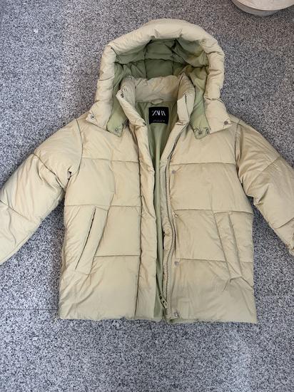 Zara puffer jakna