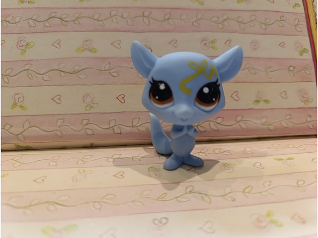 Littlest pet shop LPS