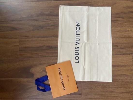 Louis Vuitton NOV dust bag 56x40 sa kesom