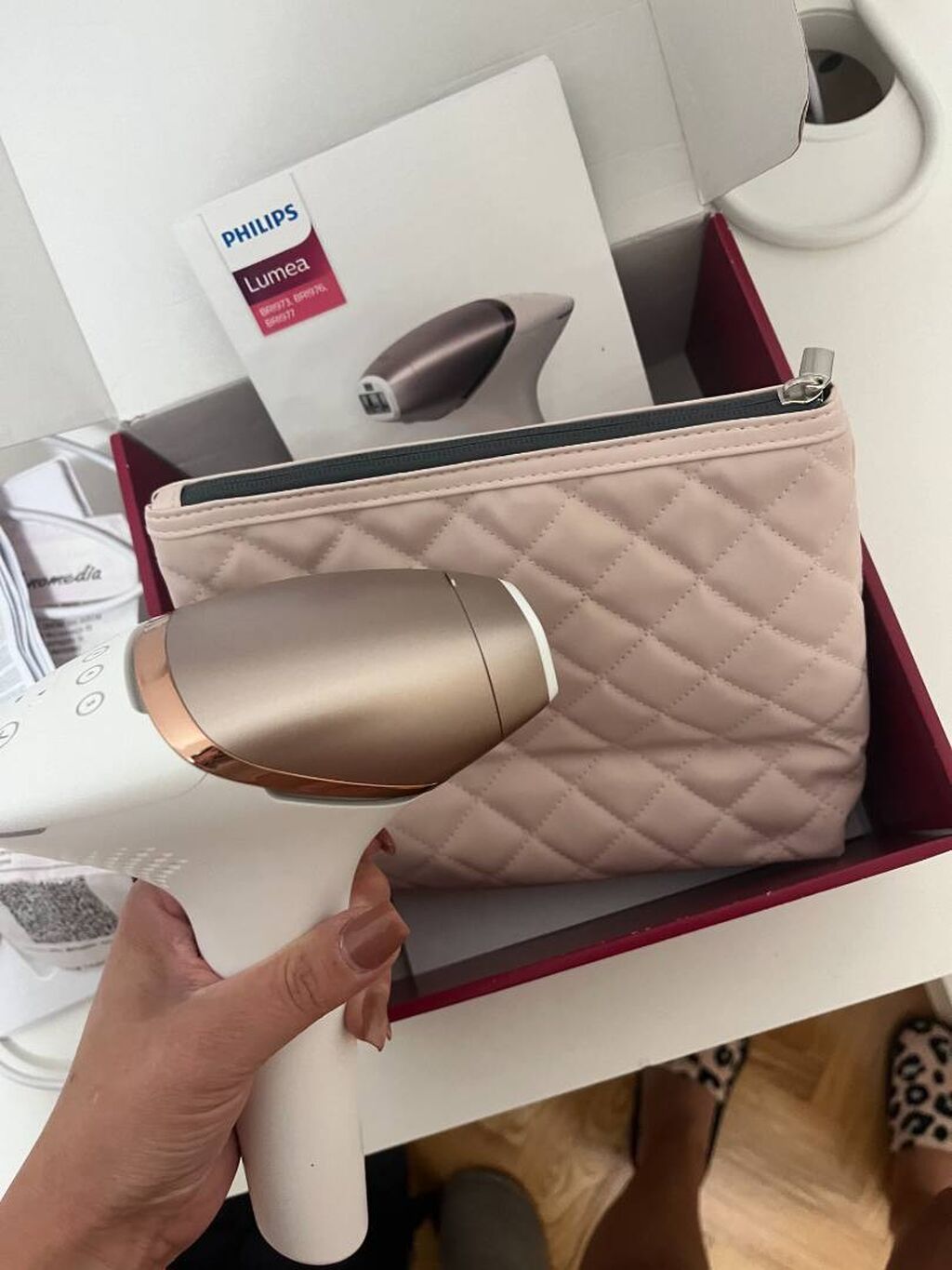 Philips Lumea 9900 laserski epilator. *Senzor SmartSkin. *3