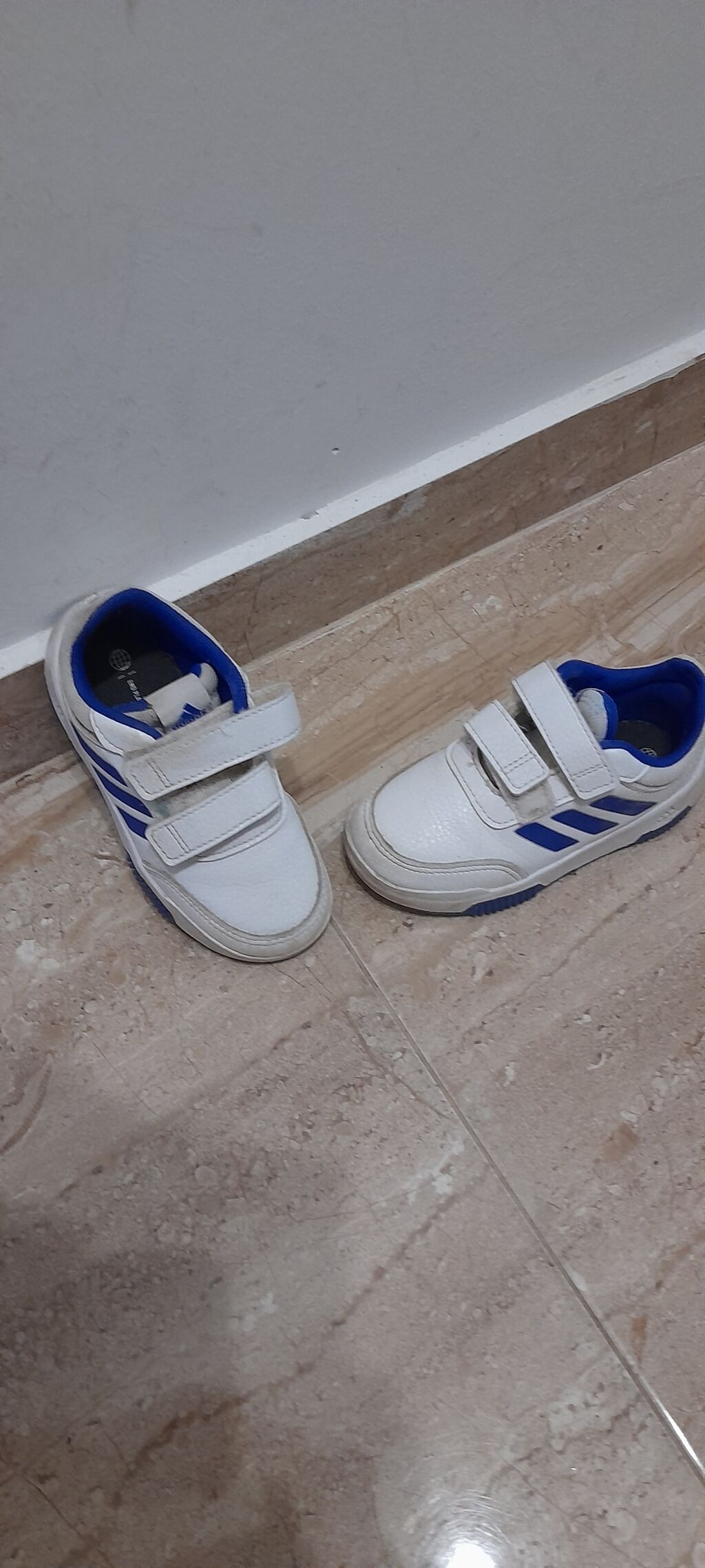 Adidas, Veličina - 25