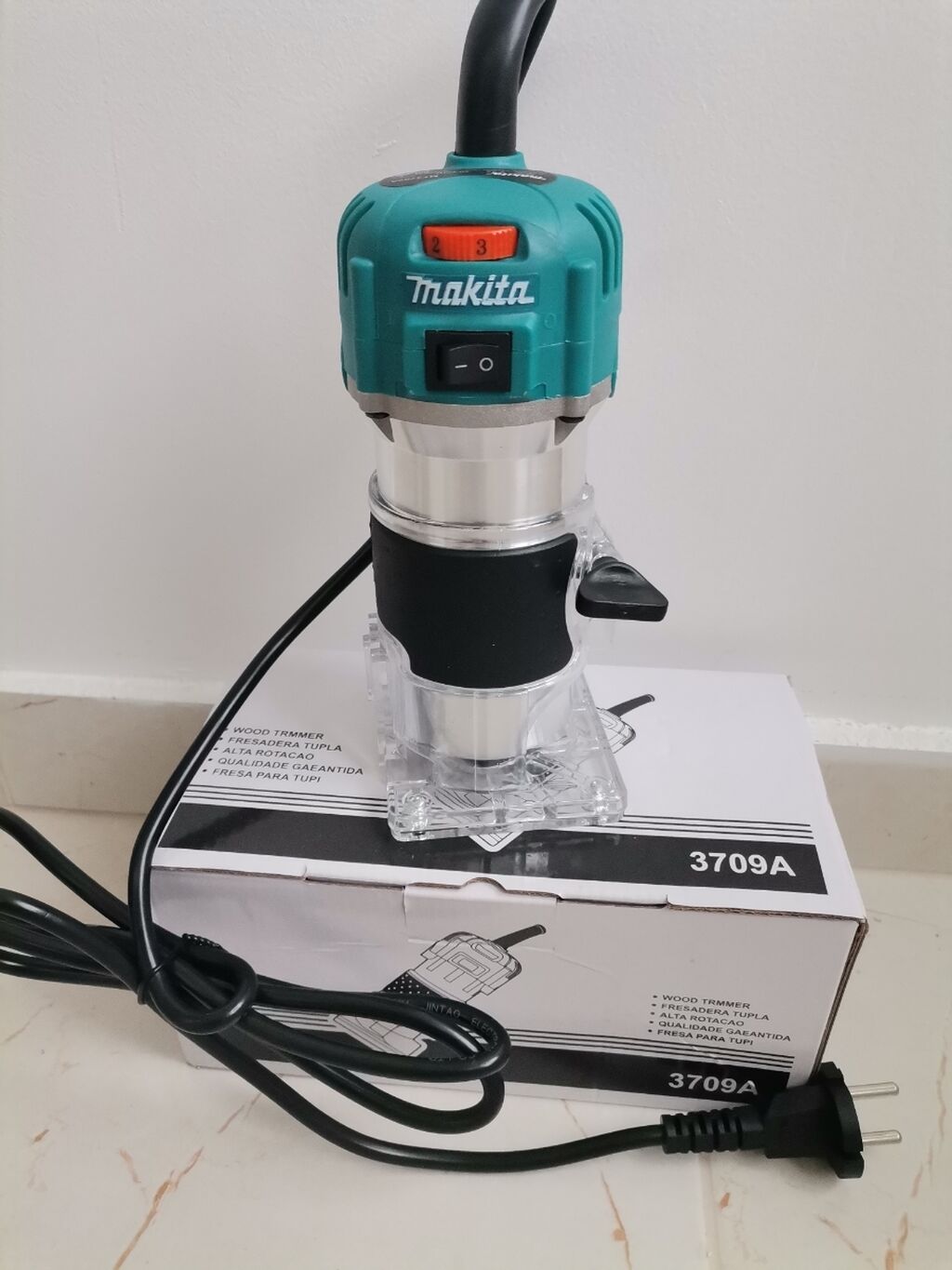 Glodalica frezer makita Makita Glodalica frezer 530 W Glodalica sa