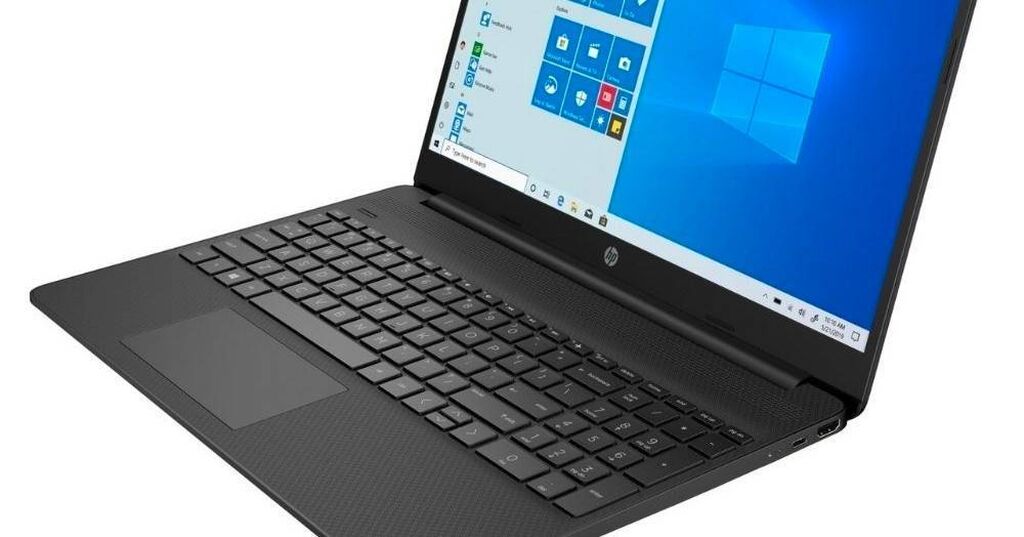 Prodajem HP Laptop 15s-fq0-xxx, kupljen pre mesec dana, jedva da je