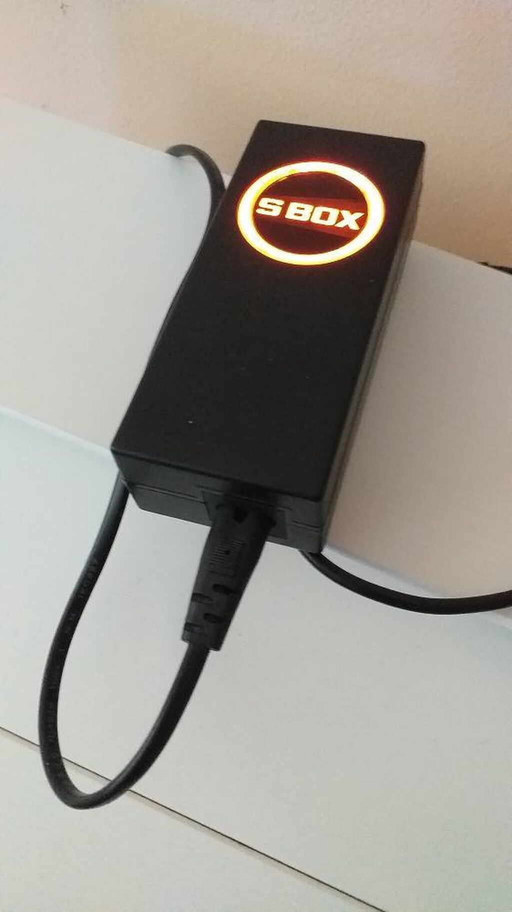 S BOX A 90 Notebook adapter 90W A 90 univerzalni punjač Snaga: 90W