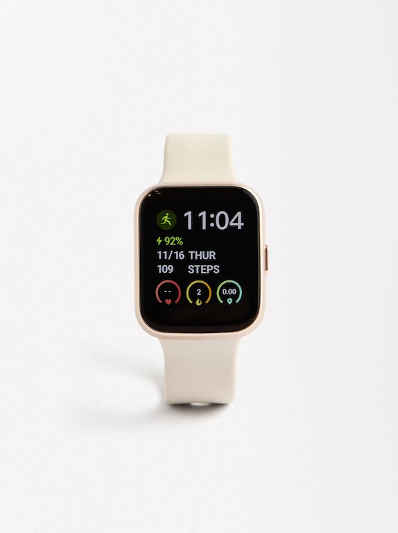 Smartwatch With Silicone Strap