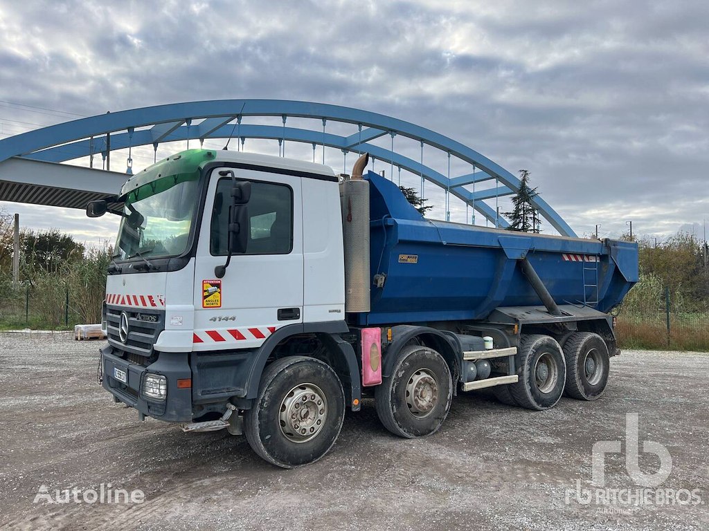 Prodaje se Mercedes-Benz ACTROS 8x4 Camion Benne kiper na aukciji