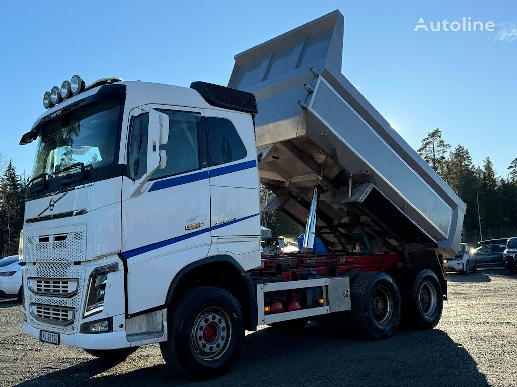 Prodaje se Volvo F16 kiper na aukciji