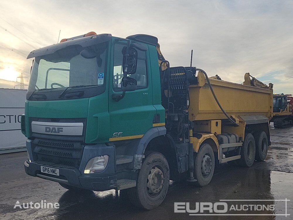 Prodaje se DAF 8x4 Tipper Grab kiper na aukciji