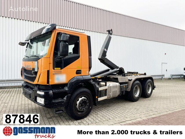 IVECO Trakker AD260T36 kamion rol kiper