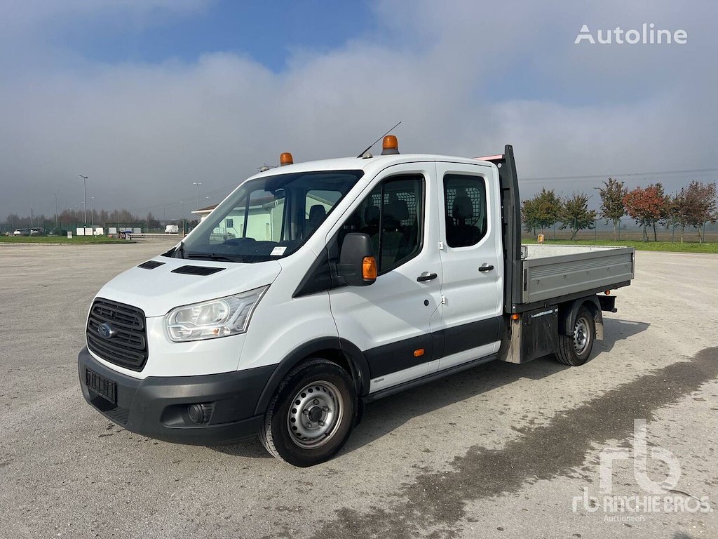 Prodaje se Ford TRANSIT Crew Cab kamion s ravnom platformom < 3.5t na aukciji