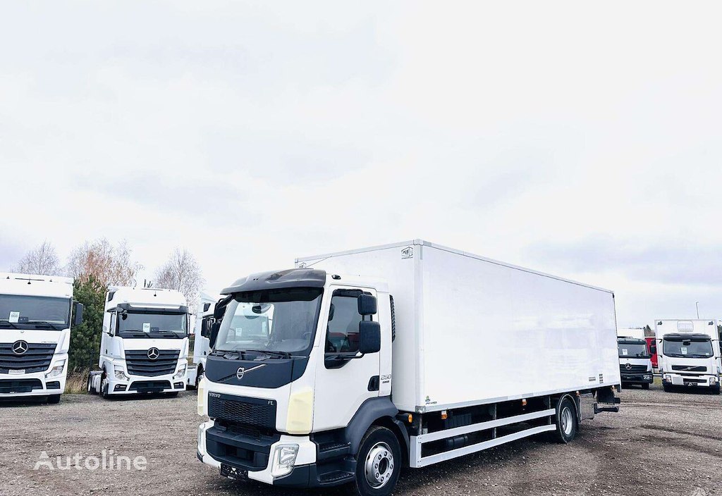 Volvo FL 250 su liftu izotermni kamion