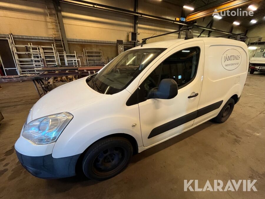 Prodaje se Citroen Berlingo laki furgon na aukciji