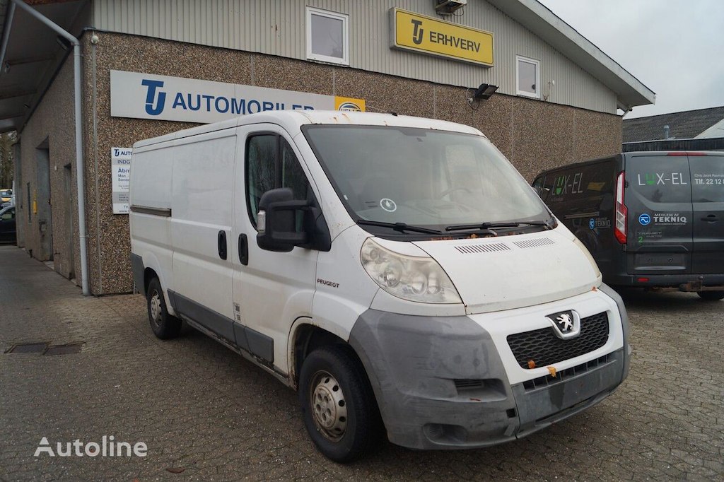 Peugeot Boxer 330 2,2 HDi L2H1 minibus furgon