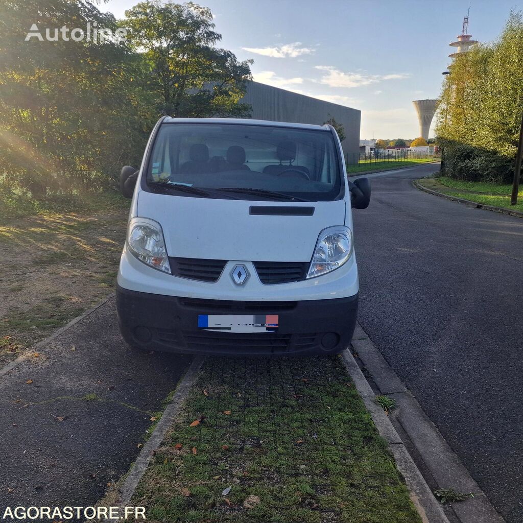 Prodaje se Renault TRAFIC minibus furgon na aukciji