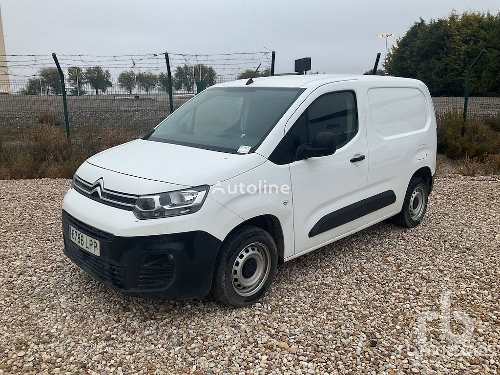 Prodaje se Citroen BERLINGO BLUEHD 1.5D laki furgon na aukciji