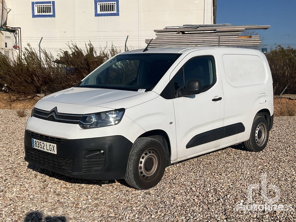 Prodaje se Citroen BERLINGO BLUEHD 1.5D laki furgon na aukciji