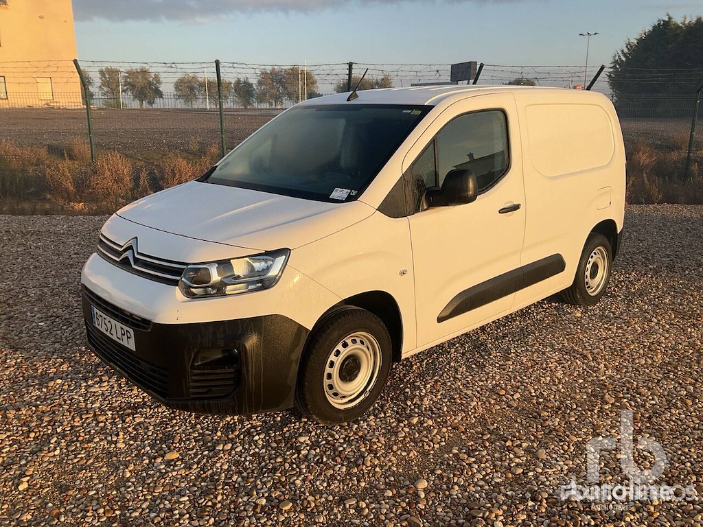 Prodaje se Citroen BERLINGO BLUEHD 1.5D laki furgon na aukciji