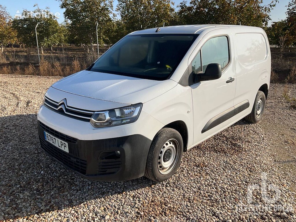 Prodaje se Citroen BERLINGO BLUEHD 1.5D laki furgon na aukciji