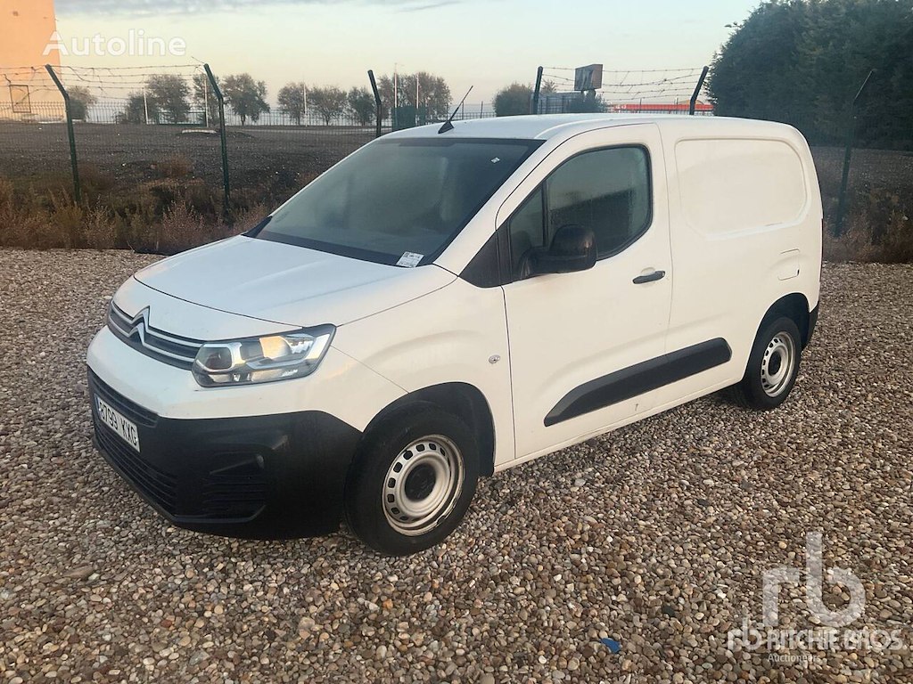 Prodaje se Citroen BERLINGO BLUEHD 1.5D laki furgon na aukciji