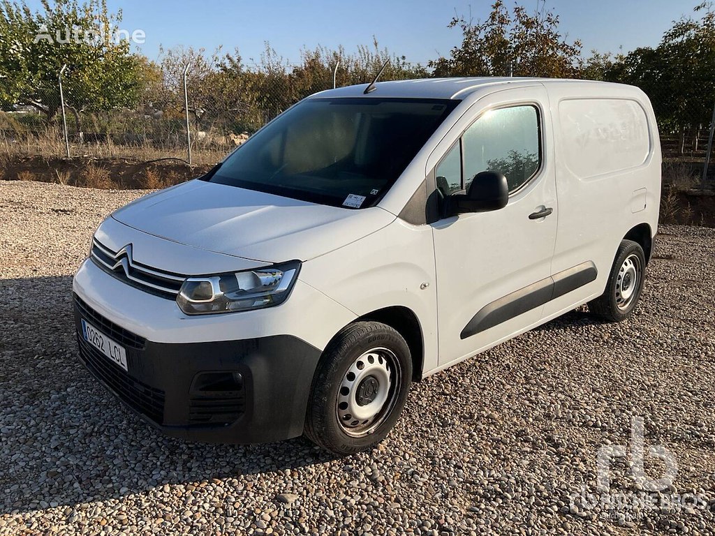 Prodaje se Citroen BERLINGO BLUEHD 1.5D laki furgon na aukciji