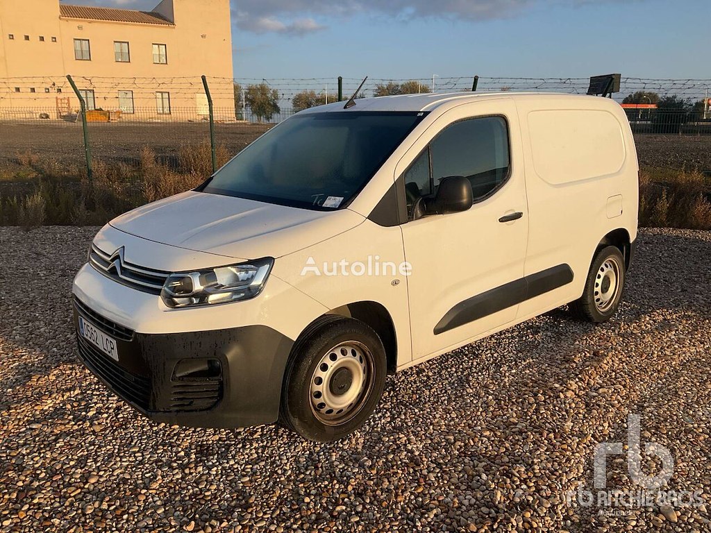 Prodaje se Citroen BERLINGO BLUEHD 1.5D laki furgon na aukciji