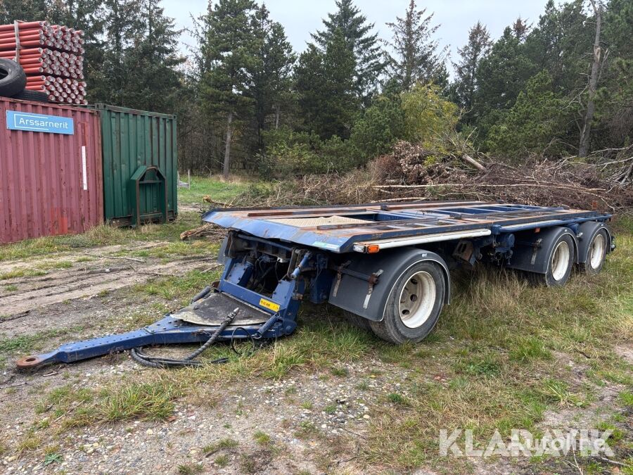 Prodaje se Dapa 3 akslet prikolicu za kontejnere na aukciji