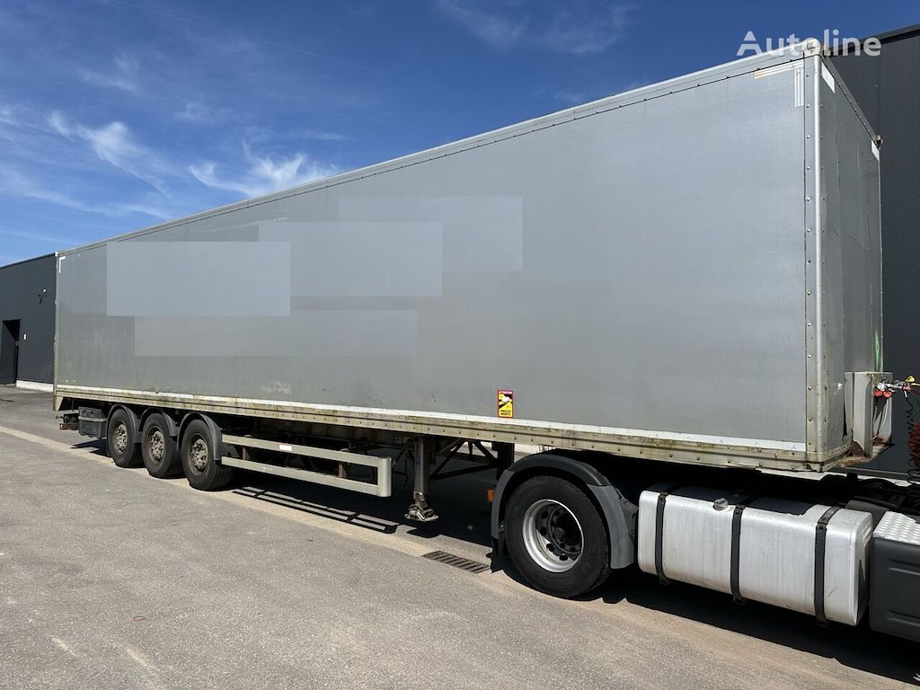 Renders 3 AXLES MB - CLOSED BOX - DISC BRAKES - 13m60 - AIR SUSPENSION prikolica furgon