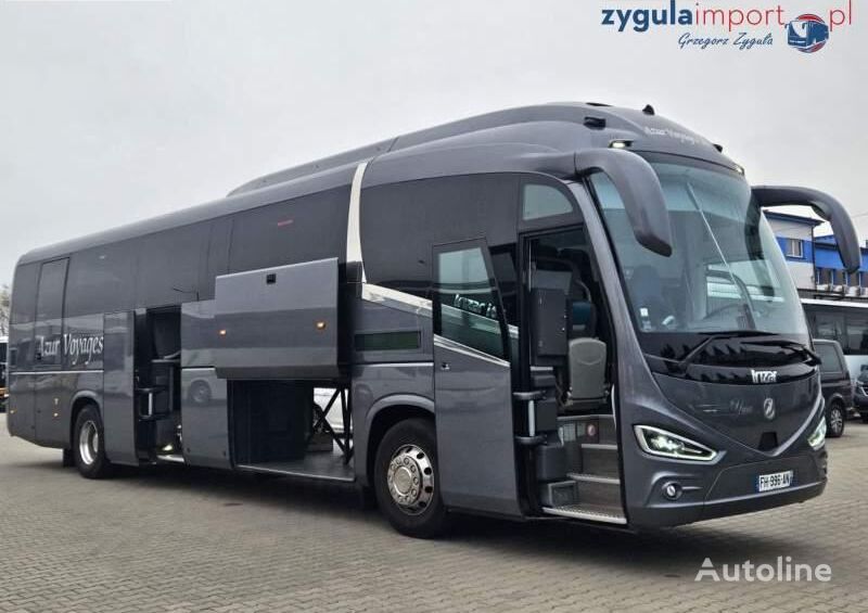 Irizar I6S turistički autobus