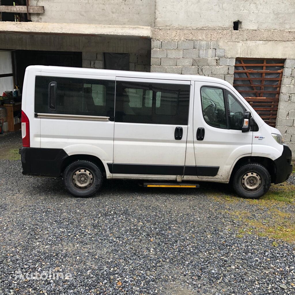 FIAT Ducato 9 posti con pedana putnički minibus