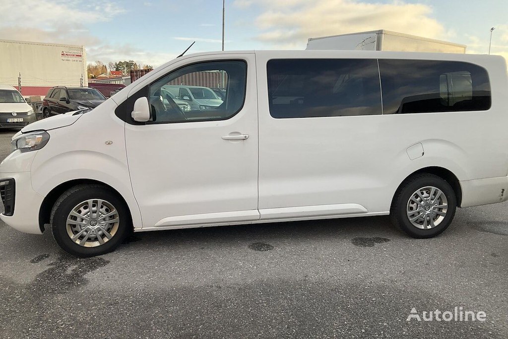 Prodaje se Peugeot Traveller putnički minibus na aukciji