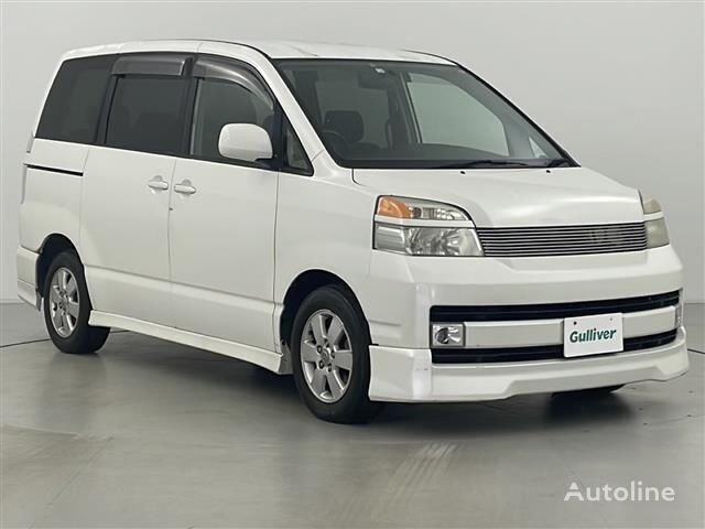 Toyota VOXY minivan