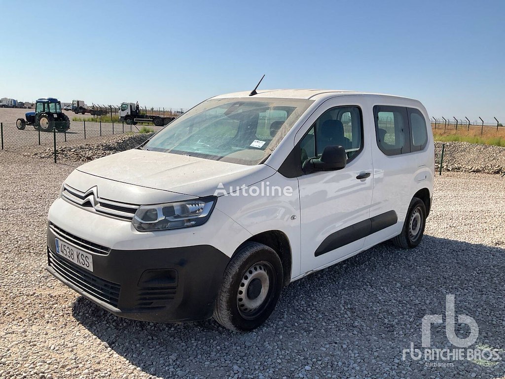 Prodaje se Citroen BERLINGO 1.5D 4x2 5-Seat minivan na aukciji