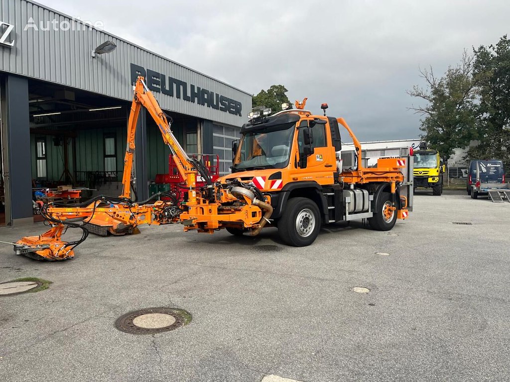 Mercedes Benz Unimog U 530 mit Mulag MHU 800 MKM 700 univerzalna komunalna mašina