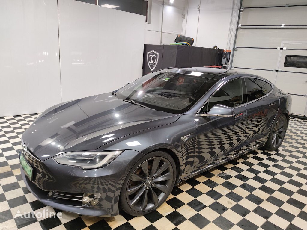 Tesla Model S Long Range Plus sedan