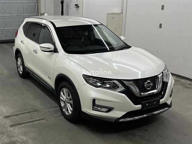 Nissan X-TRAIL krosover