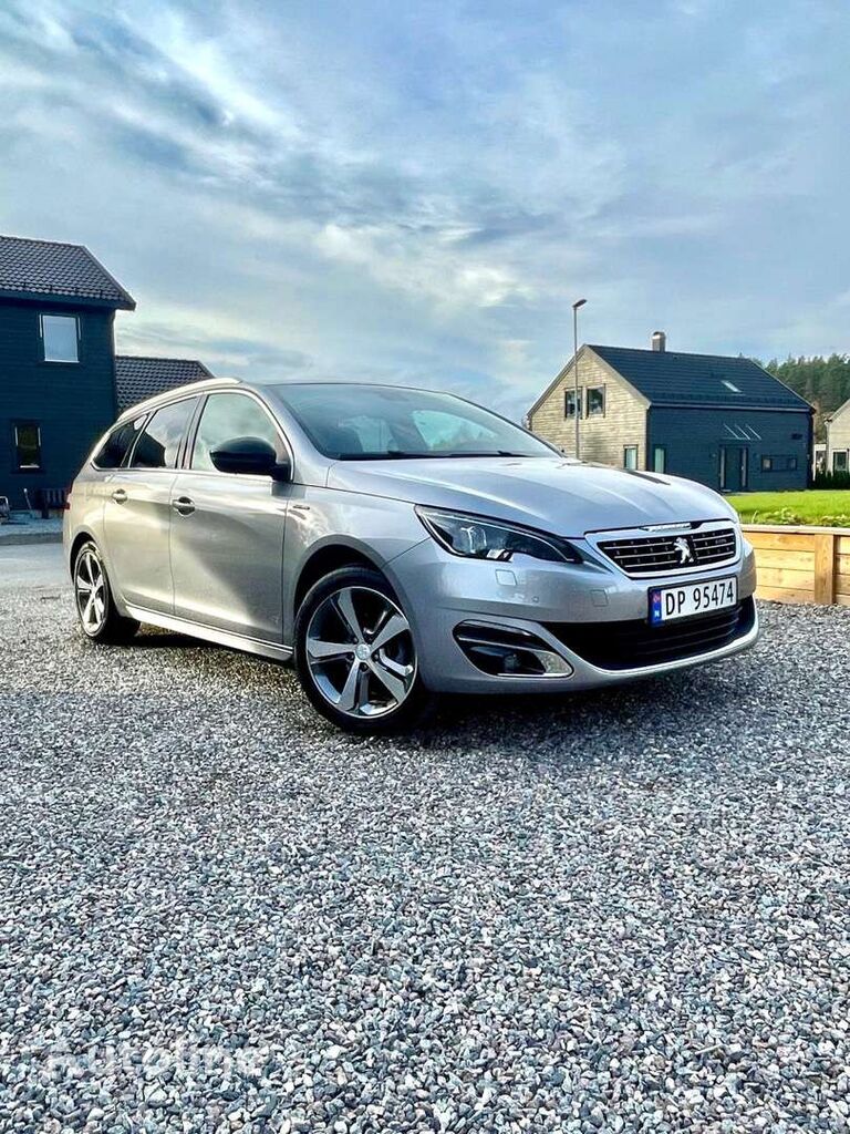 Prodaje se Peugeot 308 karavan na aukciji